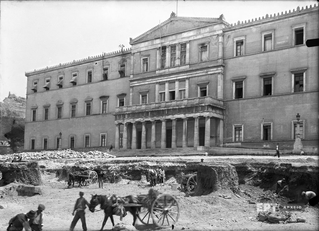 Πρόβατα στο... Κολωνάκι: Εικόνες από την άλλη Αθήνα του 1920 από το ...